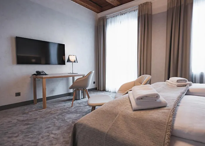 HOTEL ALBRECHT, BRATISLAVA